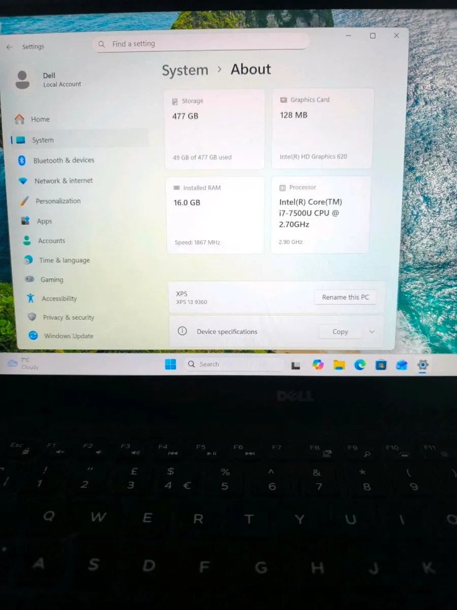 Dell XPS 13 9360 i7 win 111 for sale in Co. Offaly for €180 on DoneDeal