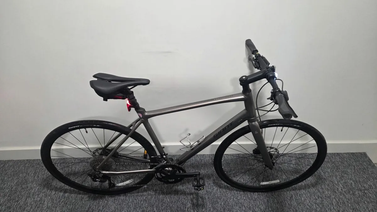 Giant Fastroad SL1 hybrid bike NEW for sale in Co. Dublin for €850 on ...