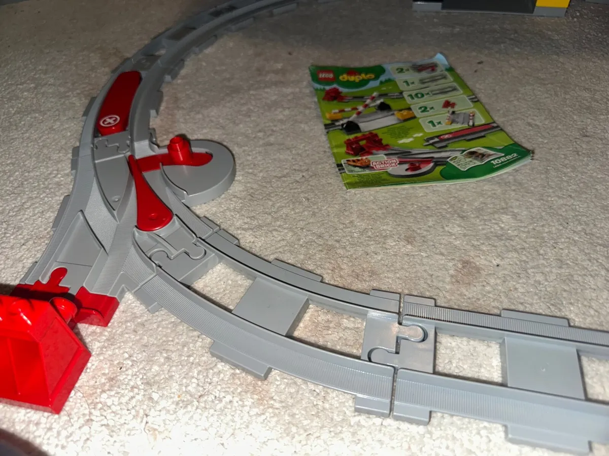 Lego Duplo 10882 crossing train tracks for sale in Co. Dublin for €50 ...