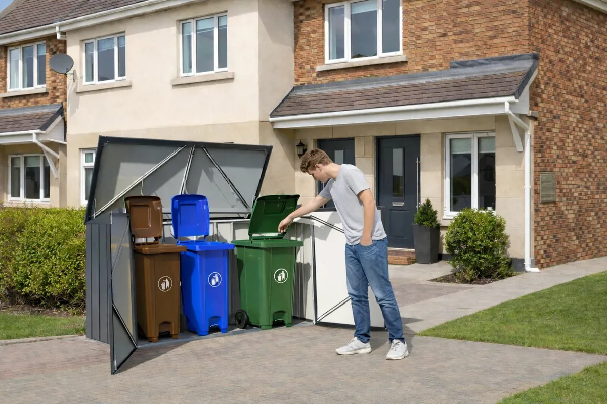 🗑️ 7×3 Steel Three Bin Wheelie Bin Store – for sale in Co. Kildare for ...