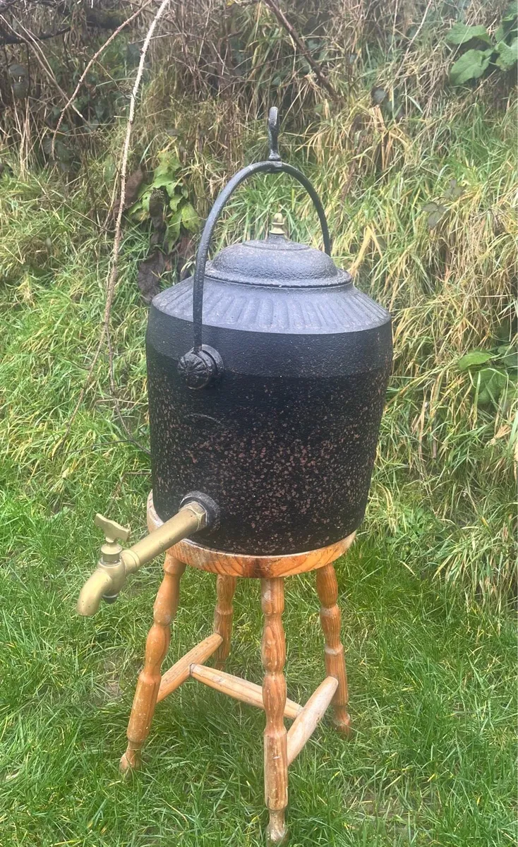 Antique T.Holcroft & Son Cast Iron Hanging Kettle for sale in Co. Cork ...