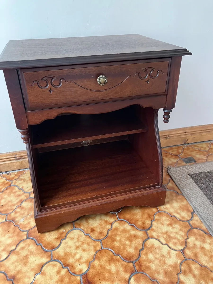 Free table for sale in Co. Sligo for €0 on DoneDeal