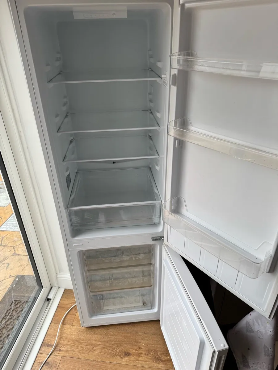 PowerPoint Fridge freezer for sale in Co. Dublin for €120 on DoneDeal