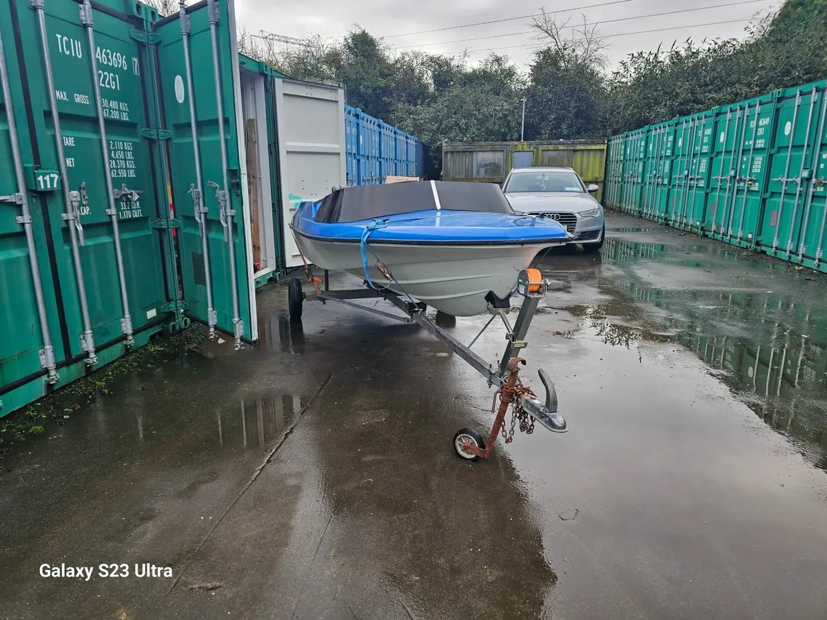 Speed boat for sale in Co. Dublin for €1,000 on DoneDeal