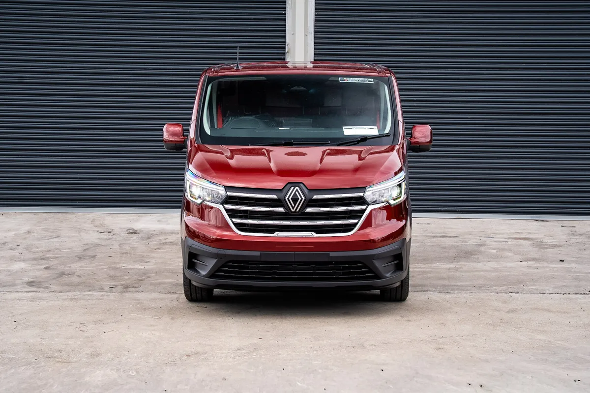 2026 Renault Trafic Red Edition Maroon for sale in Westmeath for € ...