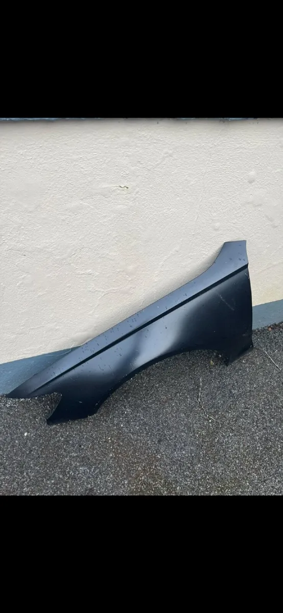 Audi wing for sale in Sligo for €1 on DoneDeal