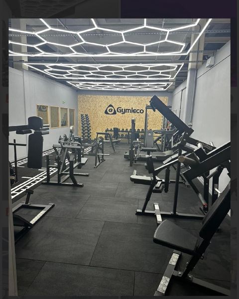 ford-transit-wheelchair-accessible-taxi Gym Equipment Ads For Sale in ...