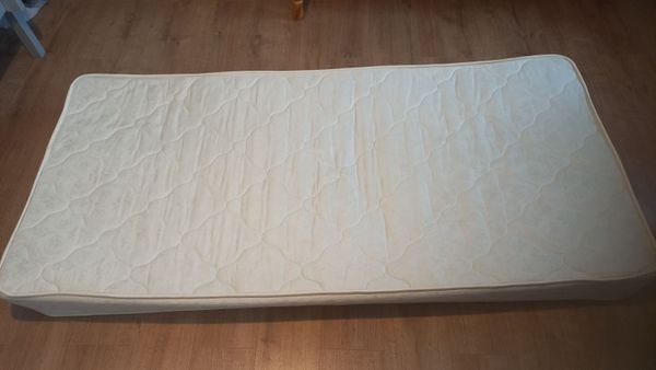 vijas sales 2nd hand laptop | 12 Furniture & Interiors Ads For Sale in ...