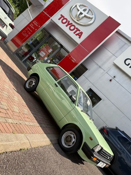 table-and-six-chairs Vintage Cars For Sale in Ireland | DoneDeal